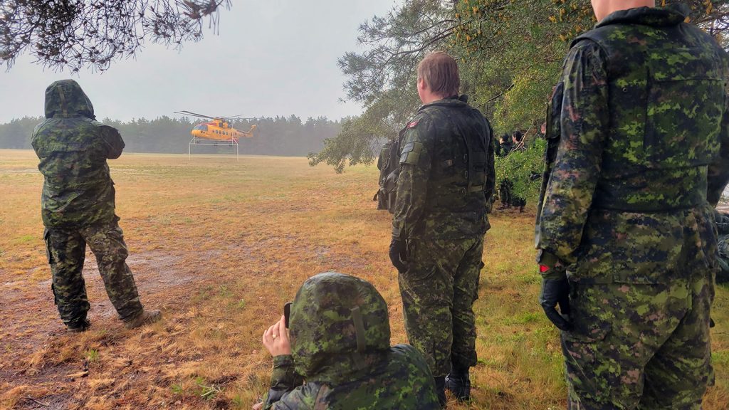 Medics’ summer field training: hands on, ‘super cool’ - The Aurora News